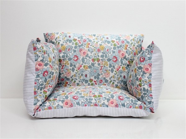 Super cute highchair inserts for your baby's seats from Lab! - Toby and Roo