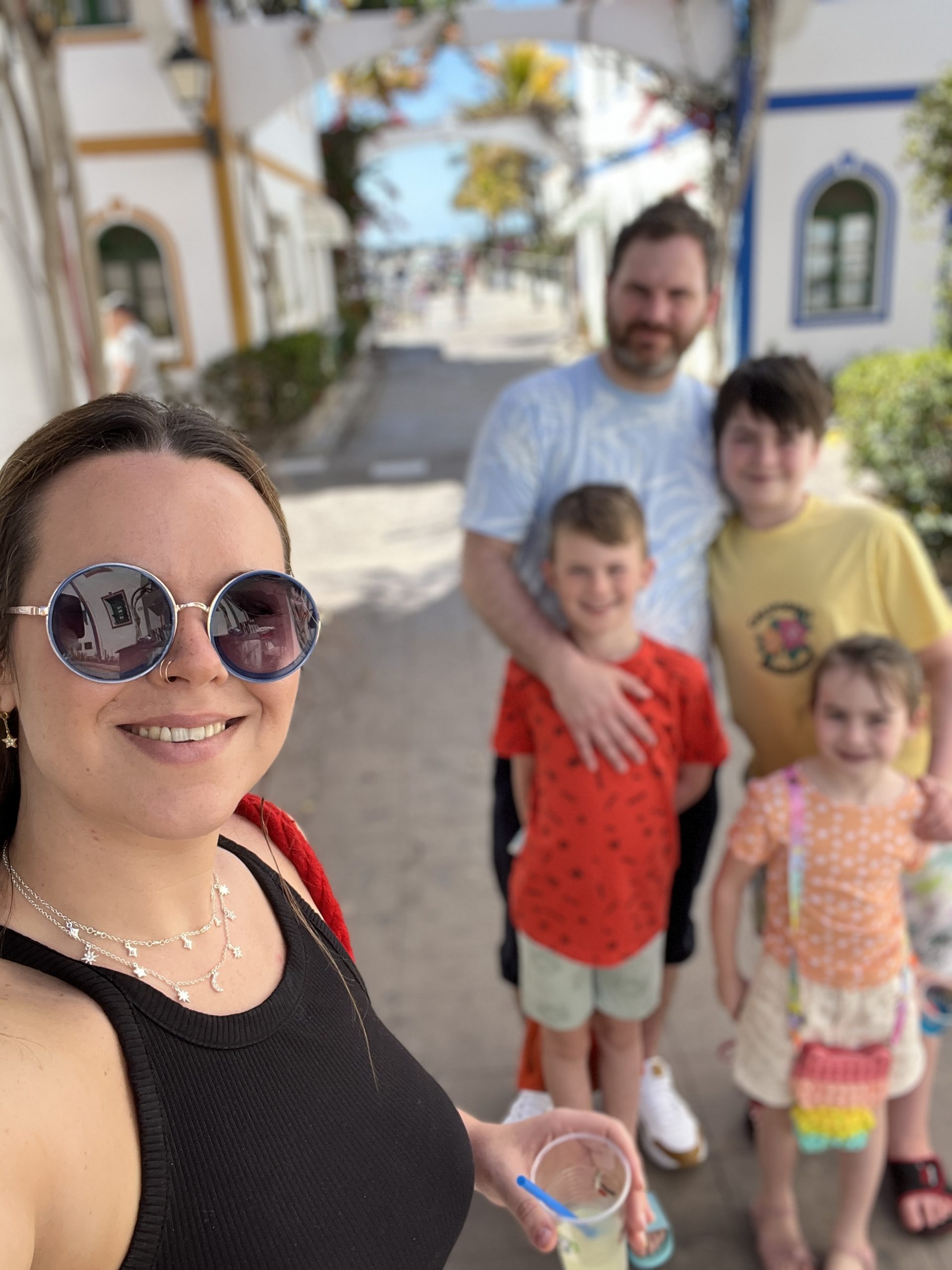 Tips on Planning a Multi-Generational Family Vacation - Toby and Roo